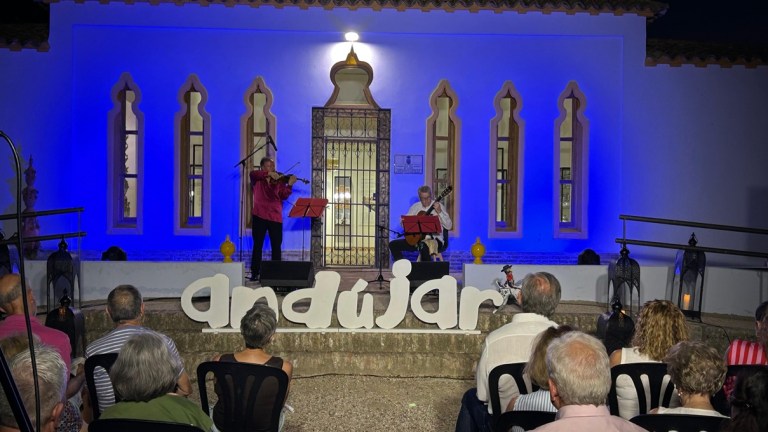 La XIV Ruta de los Patios y de las Plazas consolida su éxito como ...